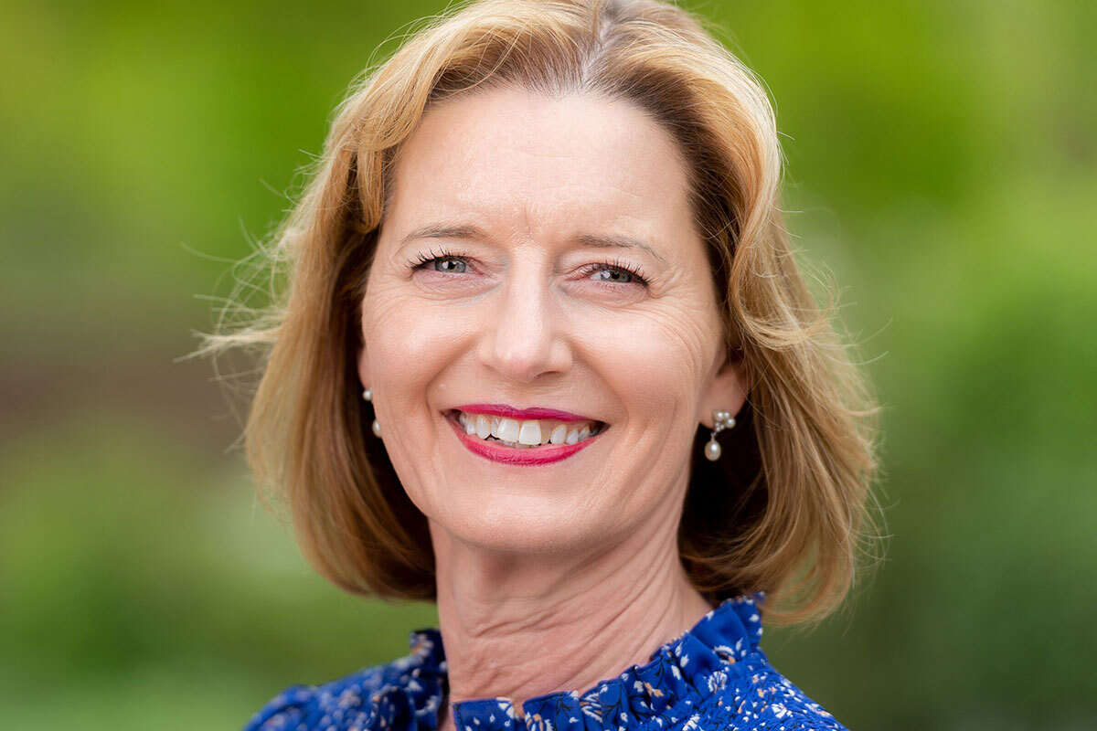 Helen Moore's Instagram, Twitter & Facebook on IDCrawl
