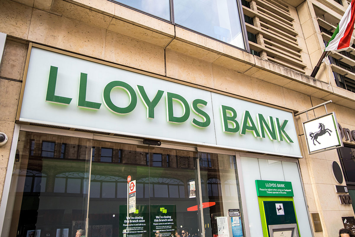 Lloyds Best Grandparents